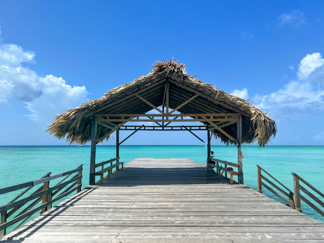 Caribbean Island Hopping: Best Routes 2026 | Zercy